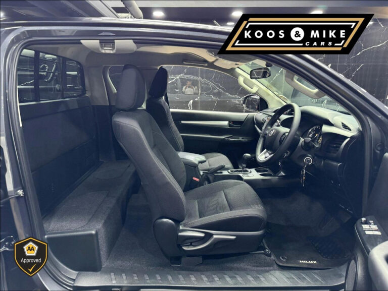 TOYOTA HILUX 2.4 GD-6 RB RAIDER 6AT X CAB - Koos and Mike